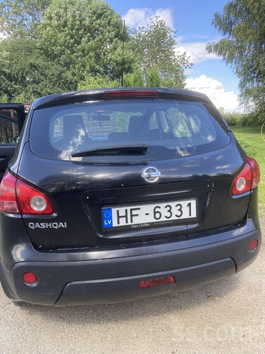 Melns Nissan Qashqai 2008 Bauska, ar dzinēja tilpumu 2.00 L un nobraukumu 267 tūkst. km par 2500 €, foto 4 vietnē AUTOMOTO.COM.LV