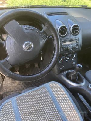 Melns Nissan Qashqai 2008 Bauska, ar dzinēja tilpumu 2.00 L un nobraukumu 267 tūkst. km par 2500 €, foto 6 vietnē AUTOMOTO.COM.LV