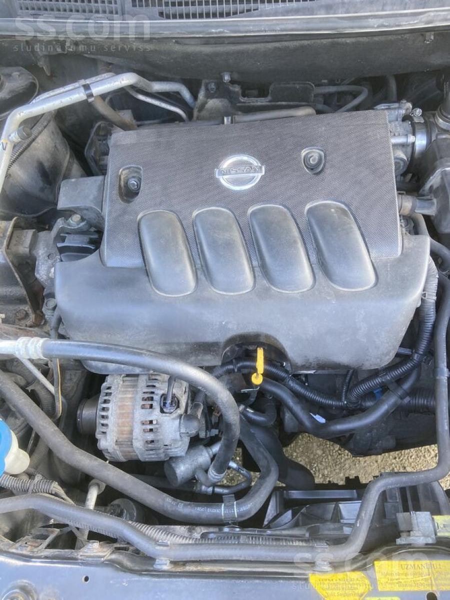 Melns Nissan Qashqai 2008 Bauska, ar dzinēja tilpumu 2.00 L un nobraukumu 267 tūkst. km par 2500 €, foto 8 vietnē AUTOMOTO.COM.LV