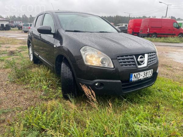 Nissan Qashqai 2008 Rīga vietnē Melns Nissan Qashqai 2008 Rīga, ar dzinēja tilpumu 1.50 L un nobraukumu 0 tūkst. km par 2799 €, foto 5 vietnē AUTOMOTO.COM.LV