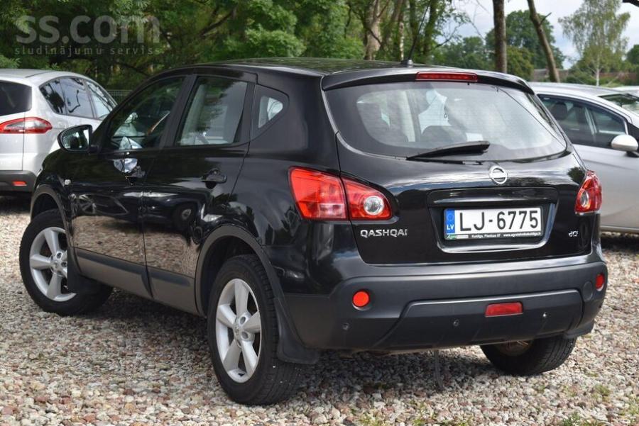 Melns Nissan Qashqai 2008 Kuldīga, ar dzinēja tilpumu 1.50 L un nobraukumu 0 tūkst. km par 3350 €, foto 3 vietnē AUTOMOTO.COM.LV