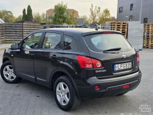 Black Nissan Qashqai 2008 in Silute, with an engine capacity of 2.00 L and mileage of 280 thousand km for 3600 €, photo 4 on AUTOMOTO.COM.LV