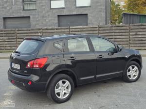 Black Nissan Qashqai 2008 in Silute, with an engine capacity of 2.00 L and mileage of 280 thousand km for 3600 €, photo 5 on AUTOMOTO.COM.LV