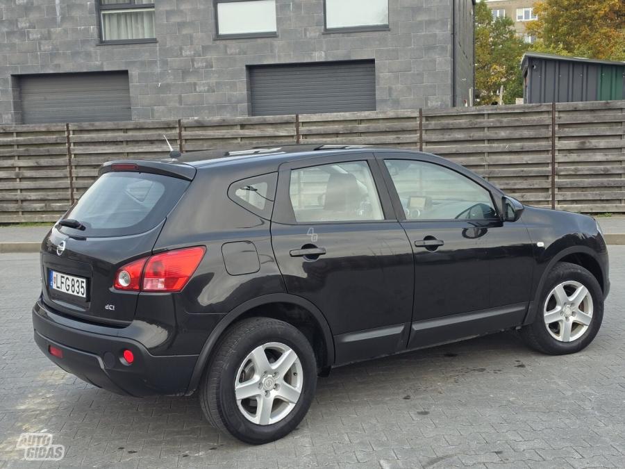 Black Nissan Qashqai 2008 in Silute, with an engine capacity of 2.00 L and mileage of 280 thousand km for 3600 €, photo 5 on AUTOMOTO.COM.LV