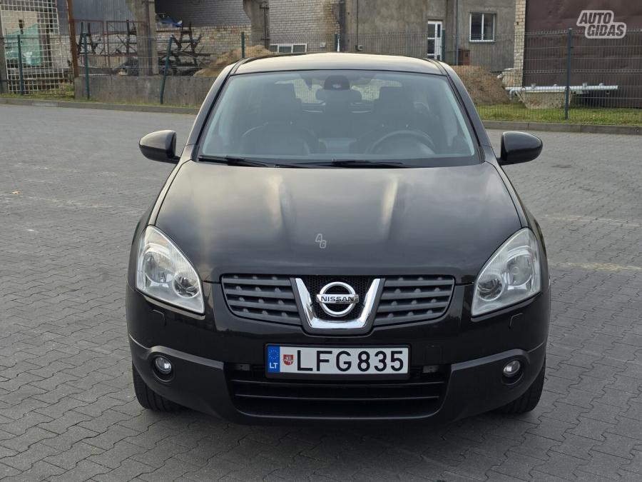 Black Nissan Qashqai 2008 in Silute, with an engine capacity of 2.00 L and mileage of 280 thousand km for 3600 €, photo 7 on AUTOMOTO.COM.LV