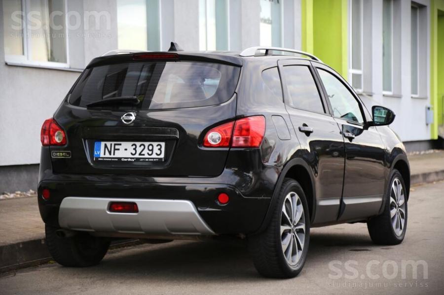 Black Nissan Qashqai 2009 in Riga, with an engine capacity of 2.00 L and mileage of 0 thousand km for 3995 €, photo 6 on AUTOMOTO.COM.LV