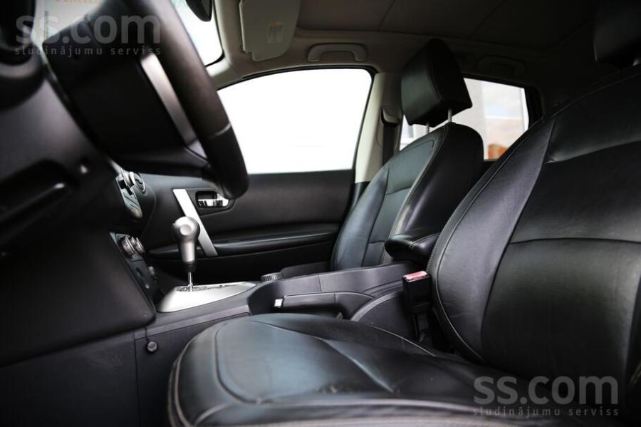 Black Nissan Qashqai 2009 in Riga, with an engine capacity of 2.00 L and mileage of 0 thousand km for 3995 €, photo 8 on AUTOMOTO.COM.LV