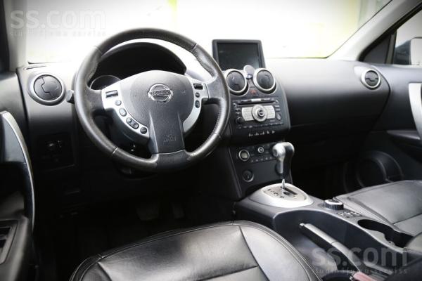 Black Nissan Qashqai 2009 in Riga, with an engine capacity of 2.00 L and mileage of 0 thousand km for 3995 €, photo 9 on AUTOMOTO.COM.LV