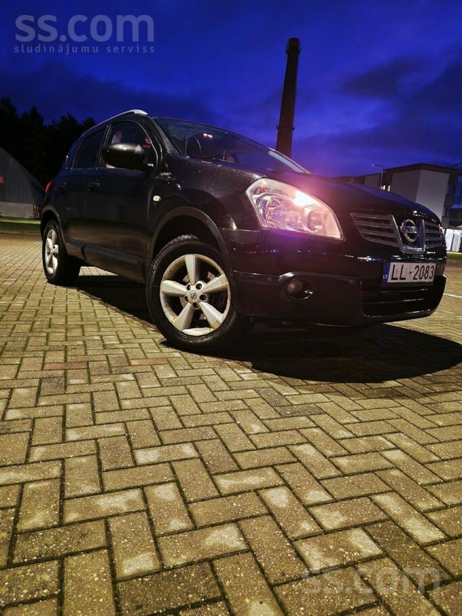 Melns Nissan Qashqai 2009 Valmiera, ar dzinēja tilpumu 1.50 L un nobraukumu 330 tūkst. km par 4200 €, foto 1 vietnē AUTOMOTO.COM.LV