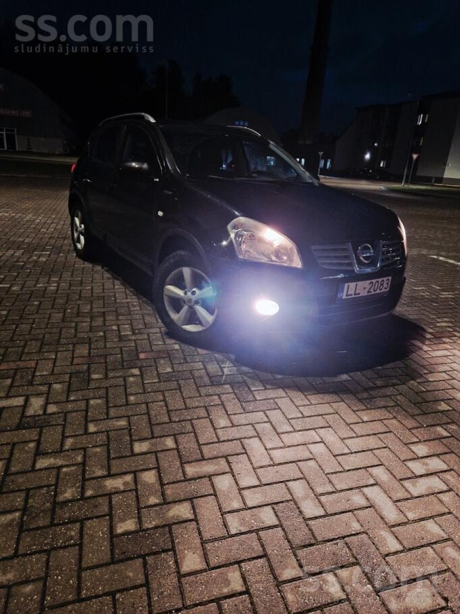 Melns Nissan Qashqai 2009 Valmiera, ar dzinēja tilpumu 1.50 L un nobraukumu 330 tūkst. km par 4200 €, foto 3 vietnē AUTOMOTO.COM.LV