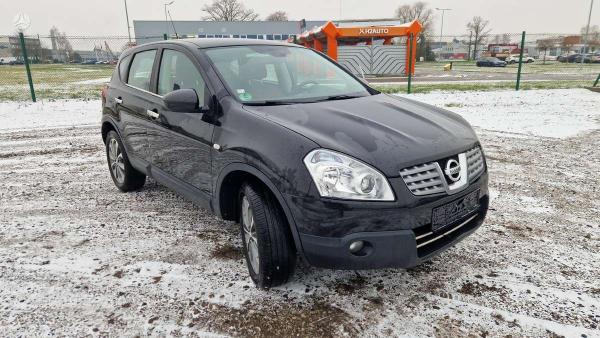 Melns Nissan Qashqai 2009 Marijampole, ar dzinēja tilpumu 2.00 L un nobraukumu 230 tūkst. km par 4790 €, foto 3 vietnē AUTOMOTO.COM.LV