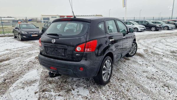 Melns Nissan Qashqai 2009 Marijampole, ar dzinēja tilpumu 2.00 L un nobraukumu 230 tūkst. km par 4790 €, foto 5 vietnē AUTOMOTO.COM.LV