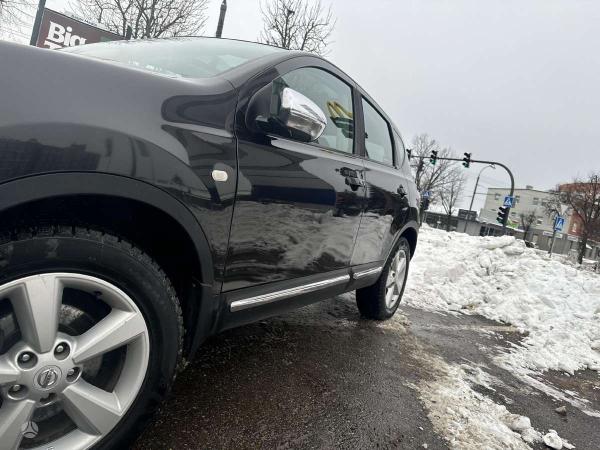 Melns Nissan Qashqai 2009 Kauņa, ar dzinēja tilpumu 2.00 L un nobraukumu 320 tūkst. km par 4999 €, foto 2 vietnē AUTOMOTO.COM.LV