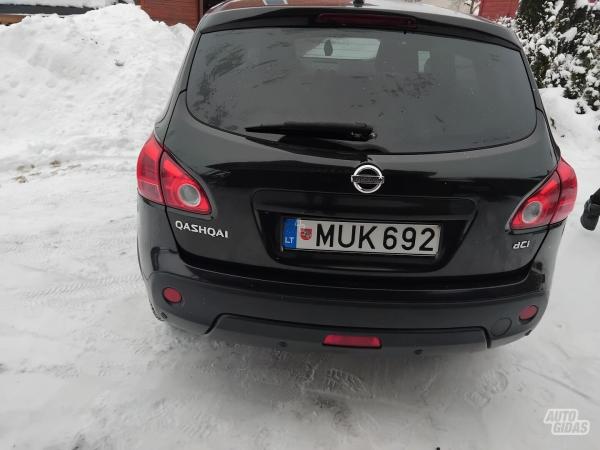 Black Nissan Qashqai 2009 in Ignalina, with an engine capacity of 1.50 L and mileage of 222 thousand km for 2999 €, photo 2 on AUTOMOTO.COM.LV