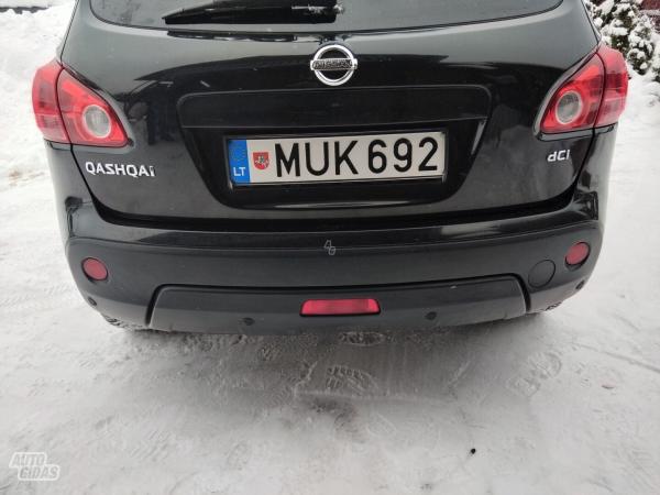 Black Nissan Qashqai 2009 in Ignalina, with an engine capacity of 1.50 L and mileage of 222 thousand km for 2999 €, photo 5 on AUTOMOTO.COM.LV