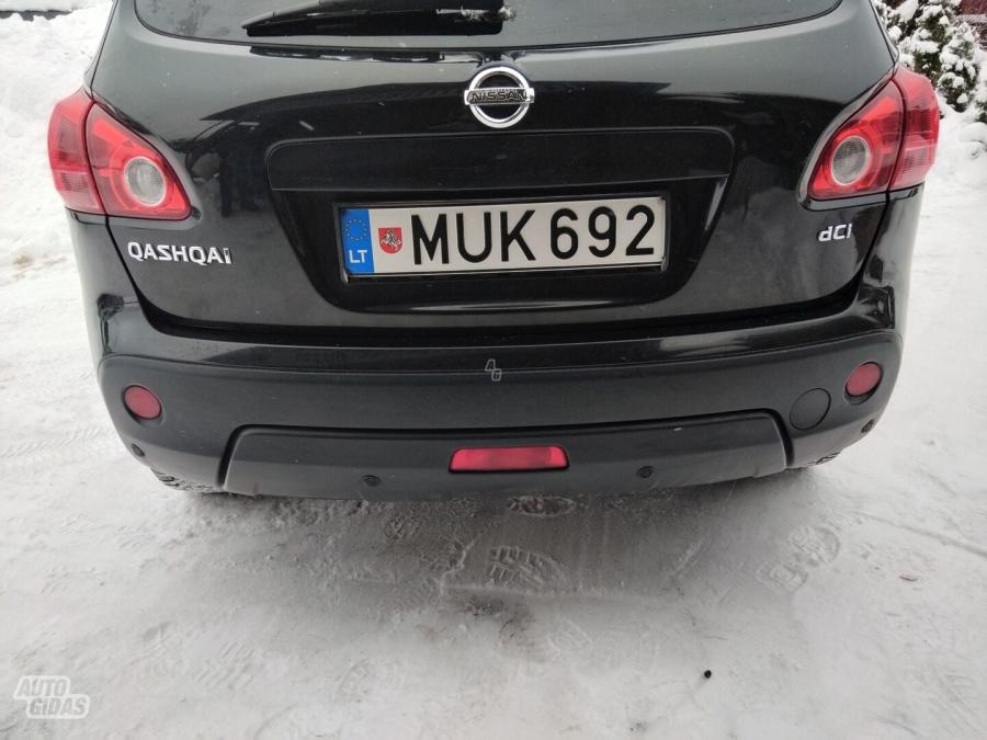 Black Nissan Qashqai 2009 in Ignalina, with an engine capacity of 1.50 L and mileage of 222 thousand km for 2899 €, photo 5 on AUTOMOTO.COM.LV