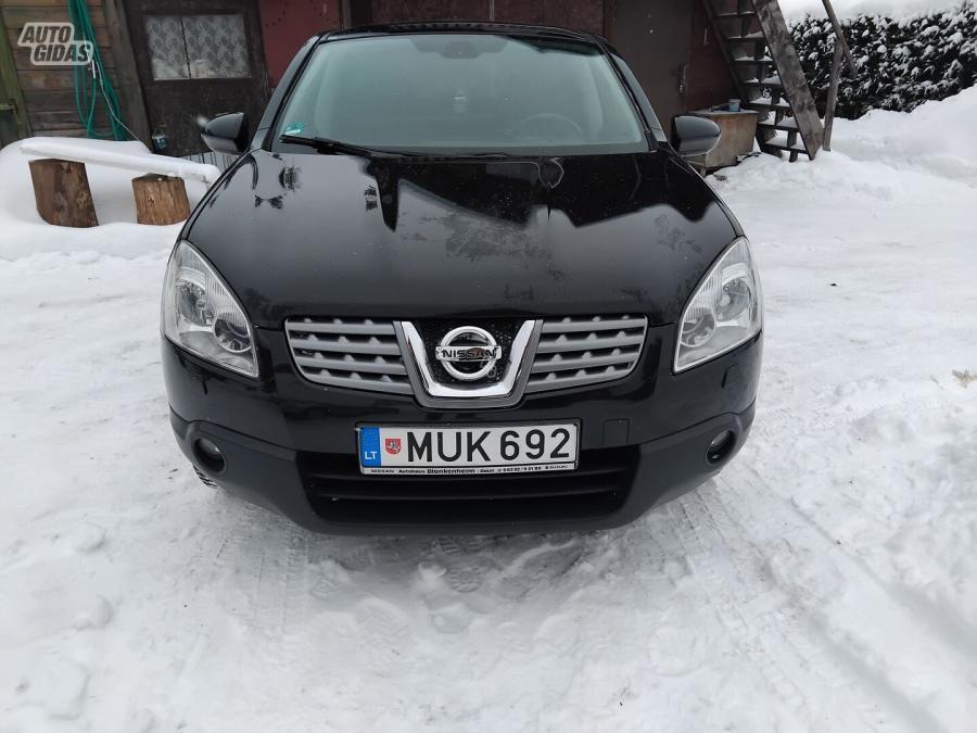Black Nissan Qashqai 2009 in Ignalina, with an engine capacity of 1.50 L and mileage of 222 thousand km for 2899 €, photo 7 on AUTOMOTO.COM.LV