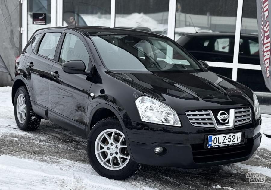 Black Nissan Qashqai 2009 in Radviliskis, with an engine capacity of 2.00 L and mileage of 279 thousand km for 4650 €, photo 2 on AUTOMOTO.COM.LV