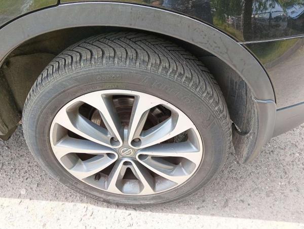 Black Nissan Qashqai 2009 in Marijampole, with an engine capacity of 2.00 L and mileage of 139 thousand km for 3255 €, photo 7 on AUTOMOTO.COM.LV