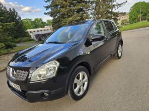 Melns Nissan Qashqai 2009 Jēkabpils, ar dzinēja tilpumu 2.00 L un nobraukumu 243 tūkst. km par 5490 €, foto  vietnē AUTOMOTO.COM.LV