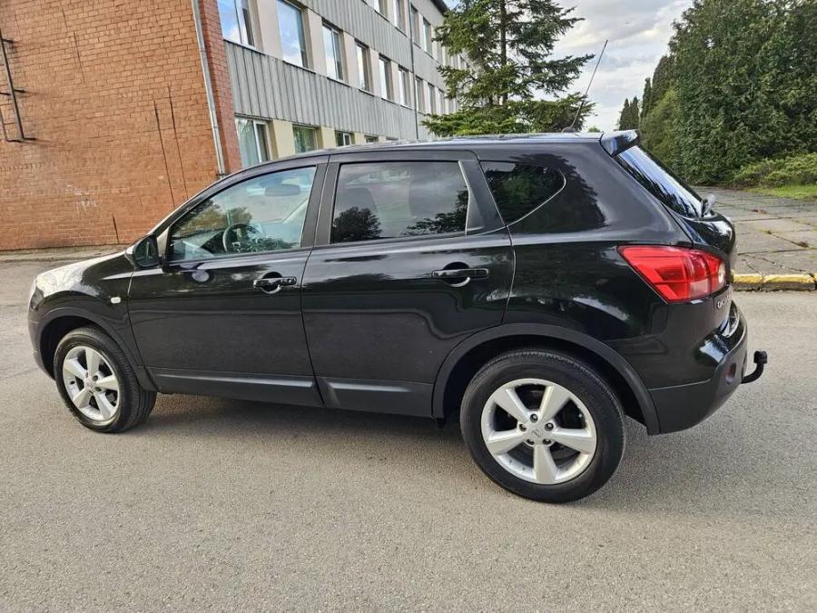 Melns Nissan Qashqai 2009 Jēkabpils, ar dzinēja tilpumu 2.00 L un nobraukumu 243 tūkst. km par 5490 €, foto 10 vietnē AUTOMOTO.COM.LV