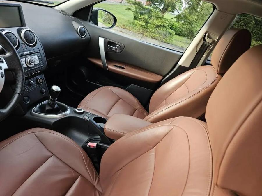 Melns Nissan Qashqai 2009 Jēkabpils, ar dzinēja tilpumu 2.00 L un nobraukumu 243 tūkst. km par 5490 €, foto 13 vietnē AUTOMOTO.COM.LV