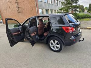 Melns Nissan Qashqai 2009 Jēkabpils, ar dzinēja tilpumu 2.00 L un nobraukumu 243 tūkst. km par 5490 €, foto 16 vietnē AUTOMOTO.COM.LV