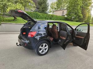 Melns Nissan Qashqai 2009 Jēkabpils, ar dzinēja tilpumu 2.00 L un nobraukumu 243 tūkst. km par 5490 €, foto 20 vietnē AUTOMOTO.COM.LV