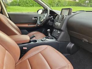 Melns Nissan Qashqai 2009 Jēkabpils, ar dzinēja tilpumu 2.00 L un nobraukumu 243 tūkst. km par 5490 €, foto 22 vietnē AUTOMOTO.COM.LV