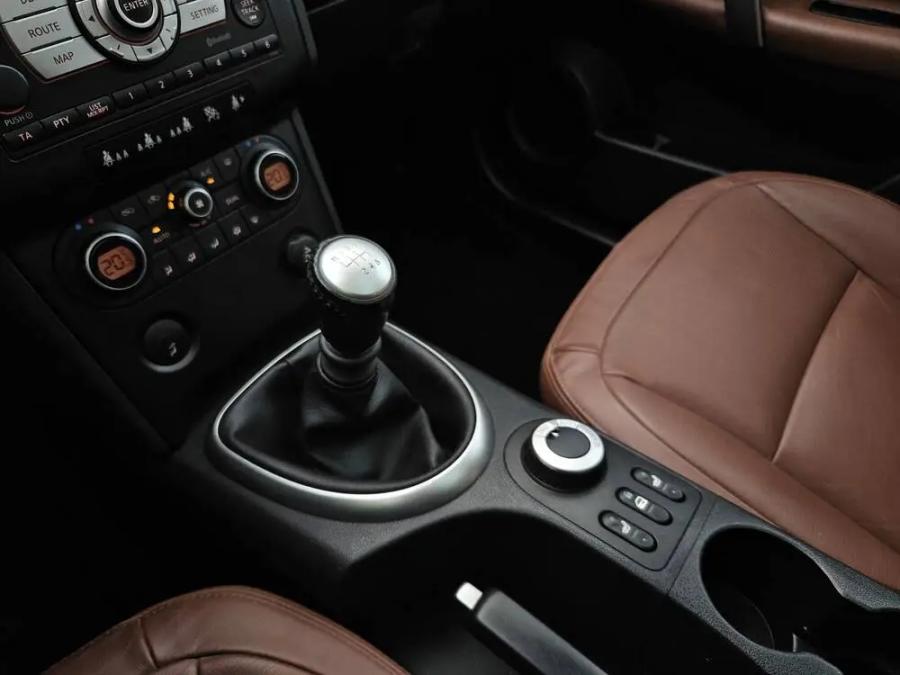 Melns Nissan Qashqai 2009 Jēkabpils, ar dzinēja tilpumu 2.00 L un nobraukumu 243 tūkst. km par 5490 €, foto 26 vietnē AUTOMOTO.COM.LV