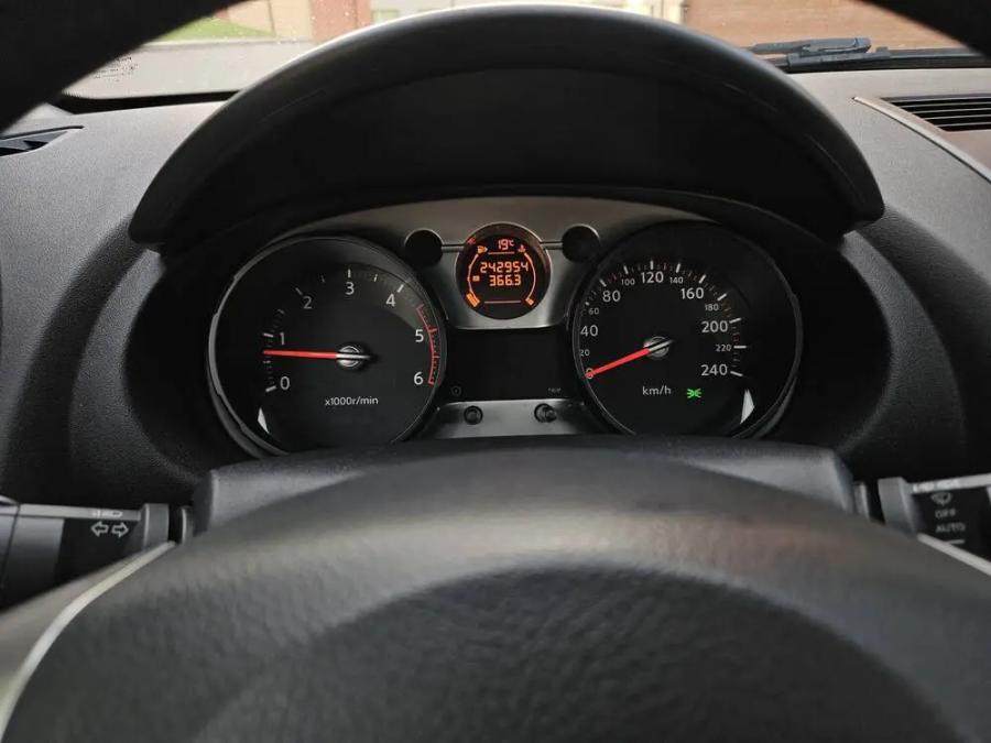 Melns Nissan Qashqai 2009 Jēkabpils, ar dzinēja tilpumu 2.00 L un nobraukumu 243 tūkst. km par 5490 €, foto 30 vietnē AUTOMOTO.COM.LV