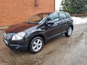 Melns Nissan Qashqai 2009 Jēkabpils, ar dzinēja tilpumu 2.00 L un nobraukumu 205 tūkst. km par 5800 €, foto  vietnē AUTOMOTO.COM.LV