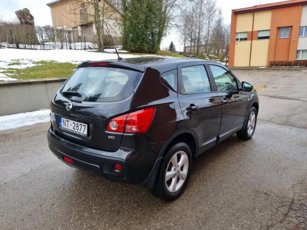 Melns Nissan Qashqai 2009 Jēkabpils, ar dzinēja tilpumu 2.00 L un nobraukumu 205 tūkst. km par 5800 €, foto 6 vietnē AUTOMOTO.COM.LV