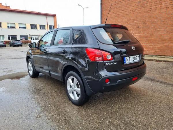 Melns Nissan Qashqai 2009 Jēkabpils, ar dzinēja tilpumu 2.00 L un nobraukumu 205 tūkst. km par 5800 €, foto 8 vietnē AUTOMOTO.COM.LV