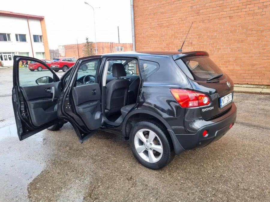 Melns Nissan Qashqai 2009 Jēkabpils, ar dzinēja tilpumu 2.00 L un nobraukumu 205 tūkst. km par 5800 €, foto 16 vietnē AUTOMOTO.COM.LV