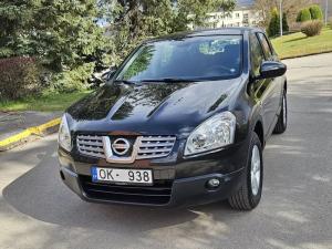 Black Nissan Qashqai 2009 in Jekabpils, with an engine capacity of 1.50 L and mileage of 293 thousand km for 5290 €, photo  on AUTOMOTO.COM.LV