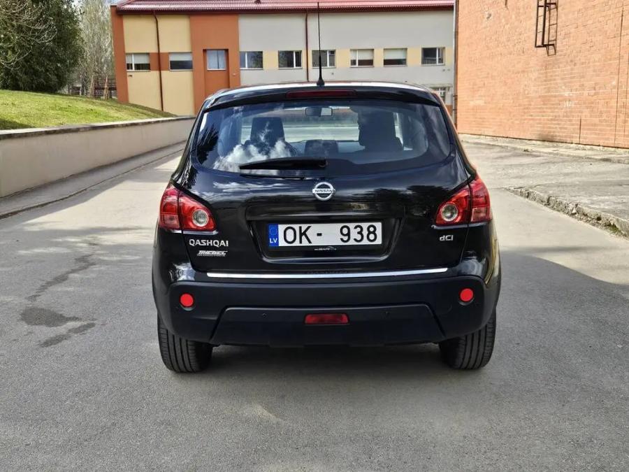 Melns Nissan Qashqai 2009 Jēkabpils, ar dzinēja tilpumu 1.50 L un nobraukumu 293 tūkst. km par 5290 €, foto 7 vietnē AUTOMOTO.COM.LV