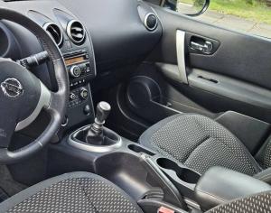 Melns Nissan Qashqai 2009 Jēkabpils, ar dzinēja tilpumu 1.50 L un nobraukumu 293 tūkst. km par 5290 €, foto 12 vietnē AUTOMOTO.COM.LV