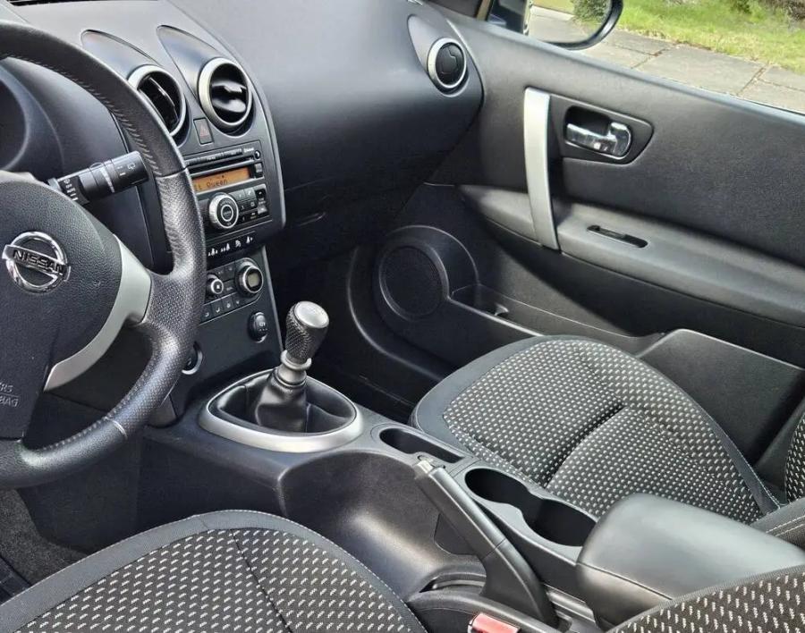 Melns Nissan Qashqai 2009 Jēkabpils, ar dzinēja tilpumu 1.50 L un nobraukumu 293 tūkst. km par 5290 €, foto 12 vietnē AUTOMOTO.COM.LV
