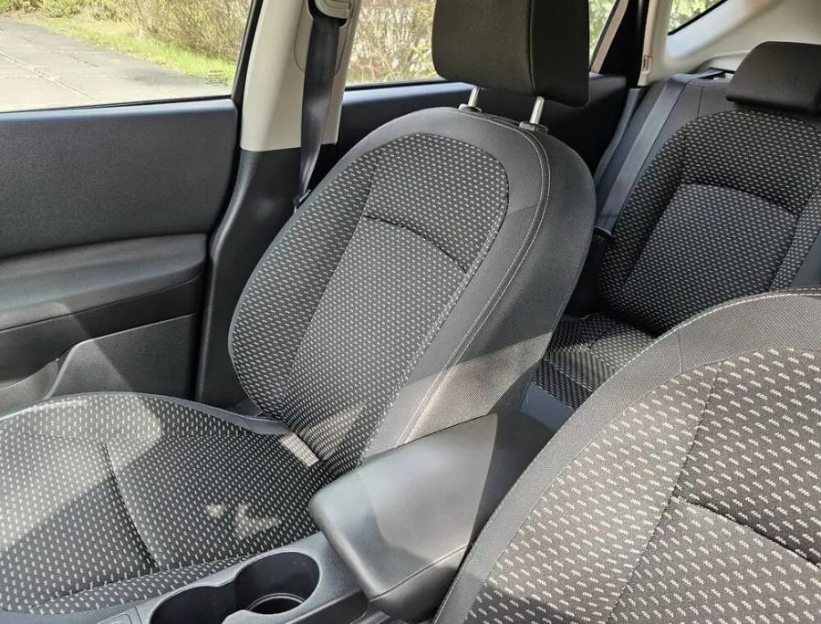 Melns Nissan Qashqai 2009 Jēkabpils, ar dzinēja tilpumu 1.50 L un nobraukumu 293 tūkst. km par 5290 €, foto 15 vietnē AUTOMOTO.COM.LV