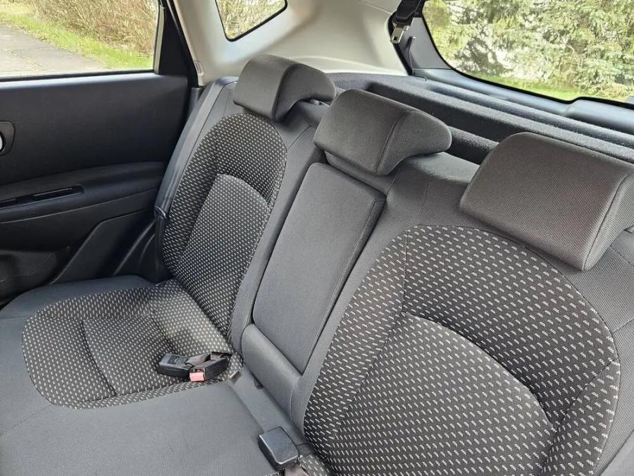 Melns Nissan Qashqai 2009 Jēkabpils, ar dzinēja tilpumu 1.50 L un nobraukumu 293 tūkst. km par 5290 €, foto 17 vietnē AUTOMOTO.COM.LV