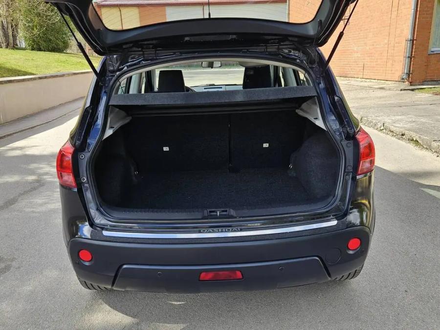 Melns Nissan Qashqai 2009 Jēkabpils, ar dzinēja tilpumu 1.50 L un nobraukumu 293 tūkst. km par 5290 €, foto 19 vietnē AUTOMOTO.COM.LV