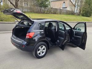 Melns Nissan Qashqai 2009 Jēkabpils, ar dzinēja tilpumu 1.50 L un nobraukumu 293 tūkst. km par 5290 €, foto 25 vietnē AUTOMOTO.COM.LV