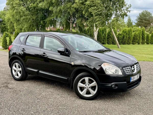 Black Nissan Qashqai 2009 in Alytus, with an engine capacity of 2.00 L and mileage of 412 thousand km for 4099 €, photo 2 on AUTOMOTO.COM.LV