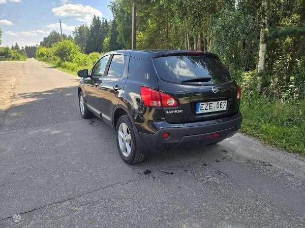 Melns Nissan Qashqai 2009 Ukmergė, ar dzinēja tilpumu 1.60 L un nobraukumu 160 tūkst. km par 3100 €, foto 5 vietnē AUTOMOTO.COM.LV