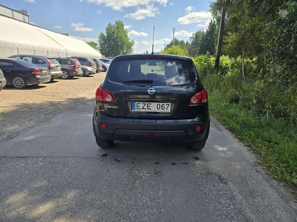 Melns Nissan Qashqai 2009 Ukmergė, ar dzinēja tilpumu 1.60 L un nobraukumu 160 tūkst. km par 3100 €, foto 6 vietnē AUTOMOTO.COM.LV