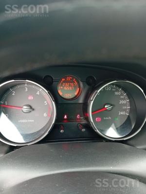 Melns Nissan Qashqai 2009 Daugavpils, ar dzinēja tilpumu 1.50 L un nobraukumu 233 tūkst. km par 3500 €, foto 9 vietnē AUTOMOTO.COM.LV