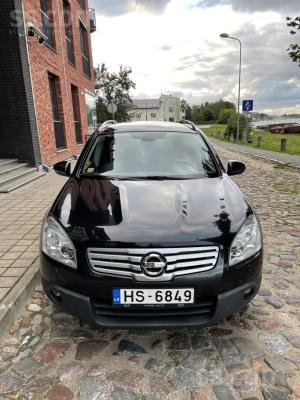 Black Nissan Qashqai 2009 in Riga, with an engine capacity of 2.00 L and mileage of 300 thousand km for 4500 €, photo  on AUTOMOTO.COM.LV