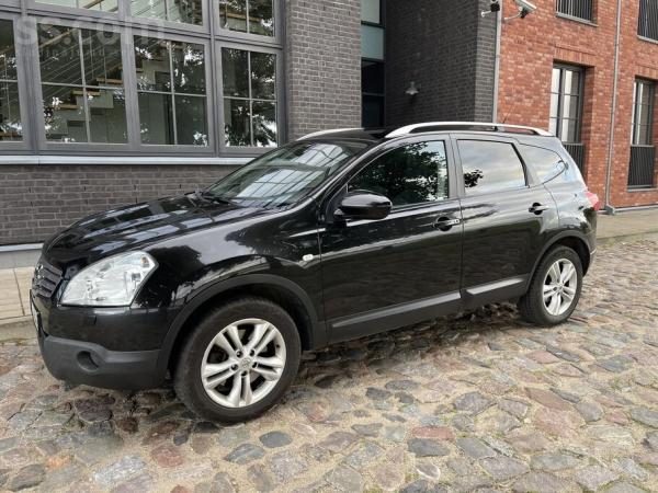 Melns Nissan Qashqai 2009 Rīga, ar dzinēja tilpumu 2.00 L un nobraukumu 300 tūkst. km par 4500 €, foto 2 vietnē AUTOMOTO.COM.LV