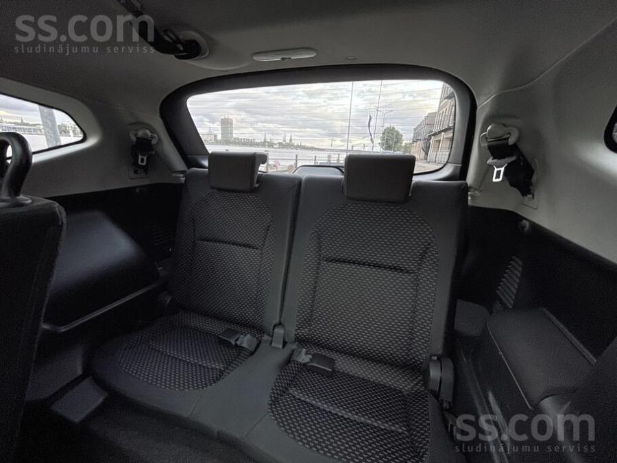 Melns Nissan Qashqai 2009 Rīga, ar dzinēja tilpumu 2.00 L un nobraukumu 300 tūkst. km par 4500 €, foto 12 vietnē AUTOMOTO.COM.LV